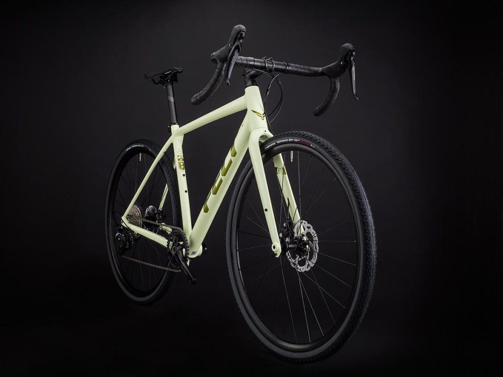 FELT グラベルレーサーBREED – CYCLECUBE