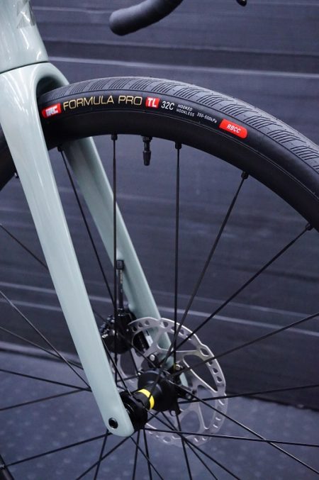 ANCHOR RE8 納車しました – CYCLECUBE